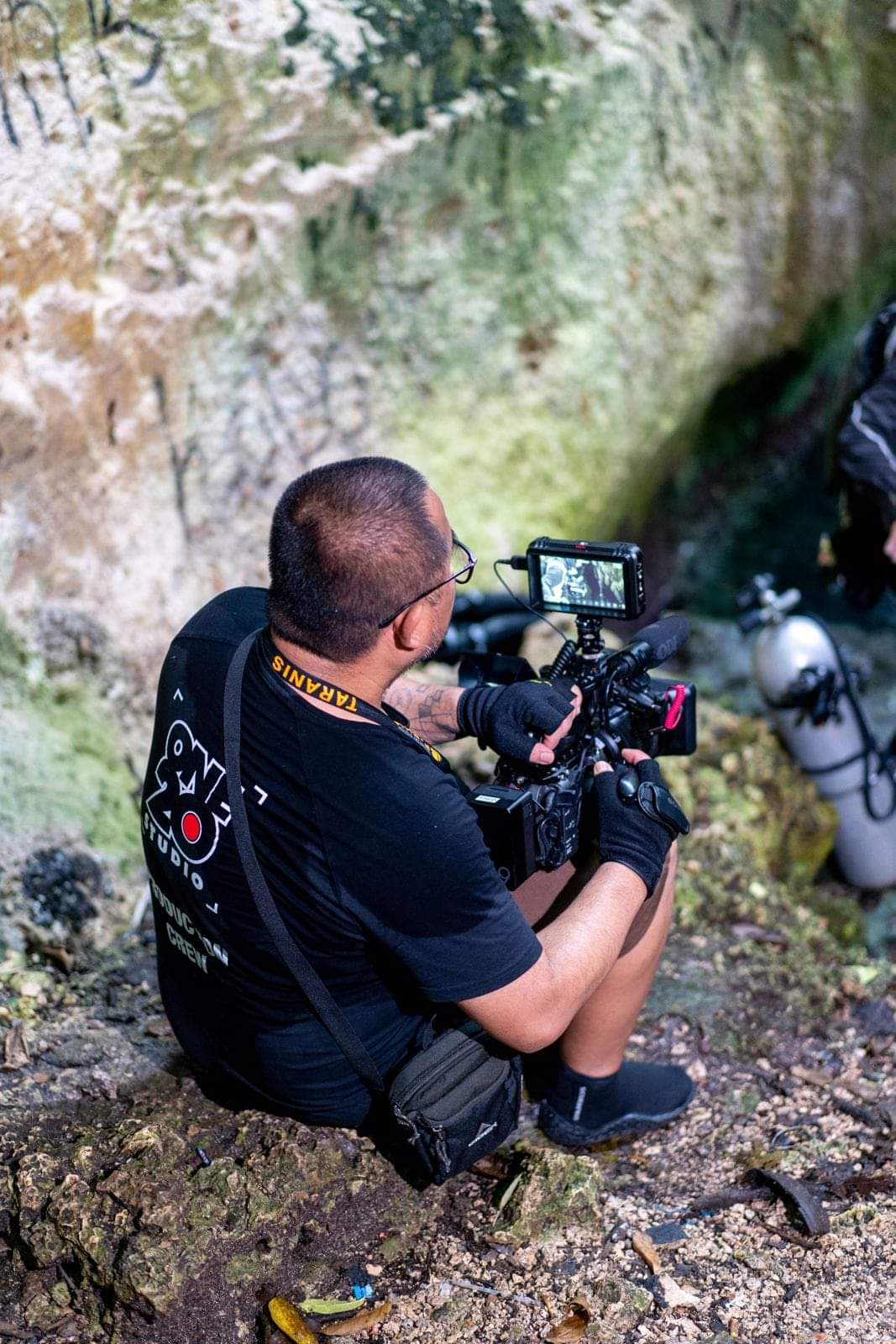 Filipino divers from UAE take on Indonesia's underwater caves in ...