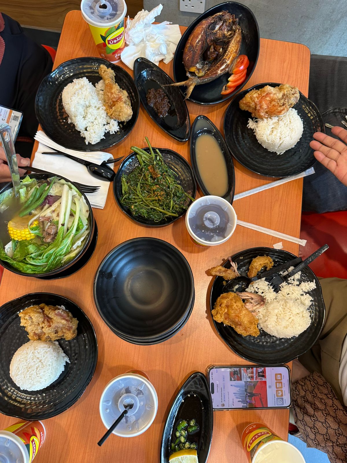This Chowking branch in Dubai is offering 50% off on Filipino and ...