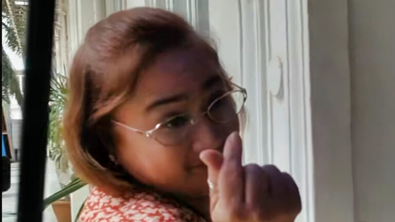 DOJ calls Sarah Discaya’s finger heart a sign of ‘insincerity’ in flood control case